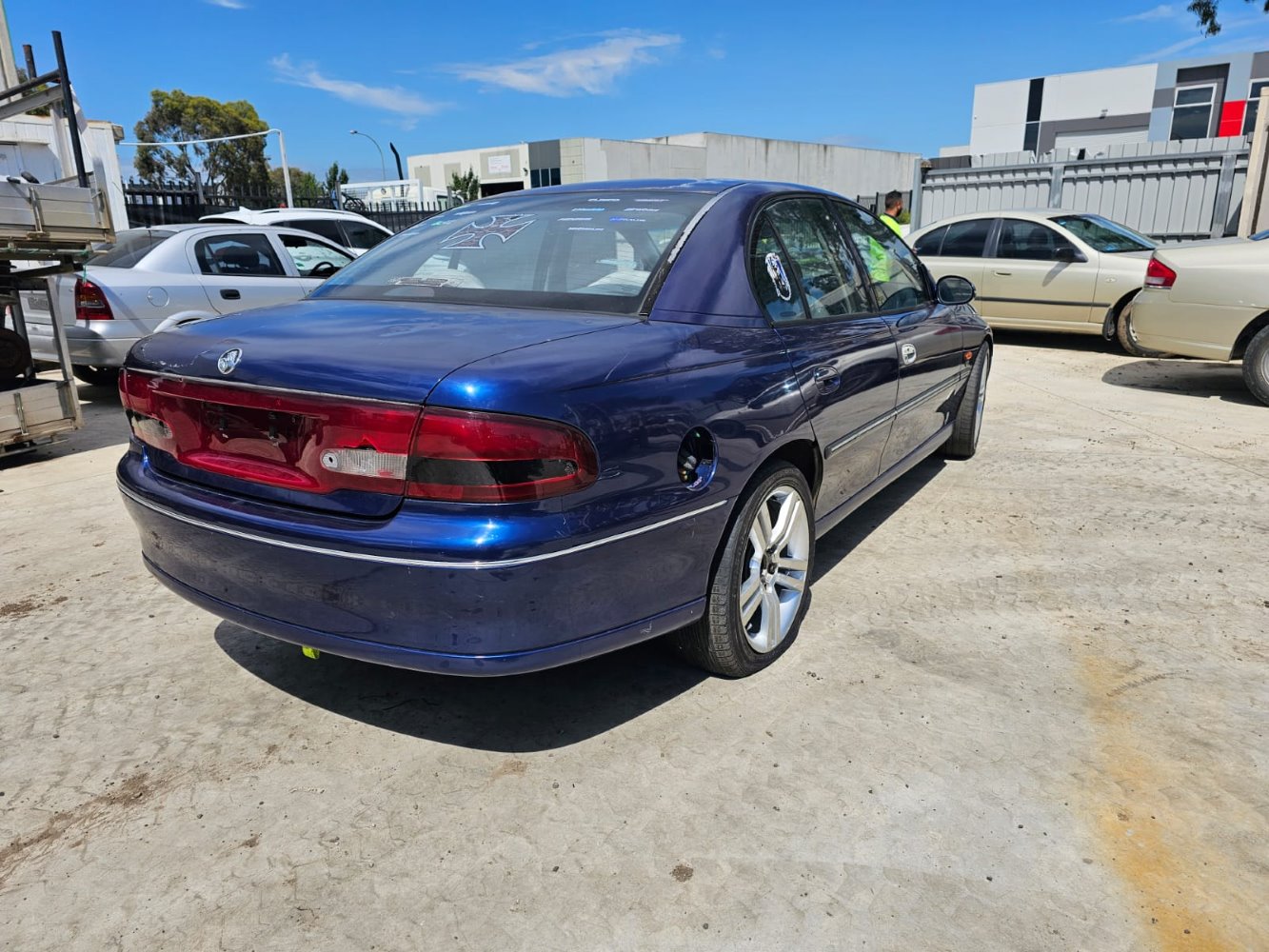 Car Wreckers - Holden Commodore 1998 Blue Auto Petrol