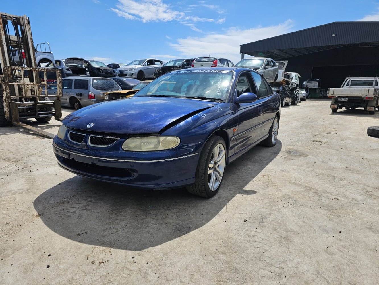 Car Wreckers - Holden Commodore 1998 Blue Auto Petrol