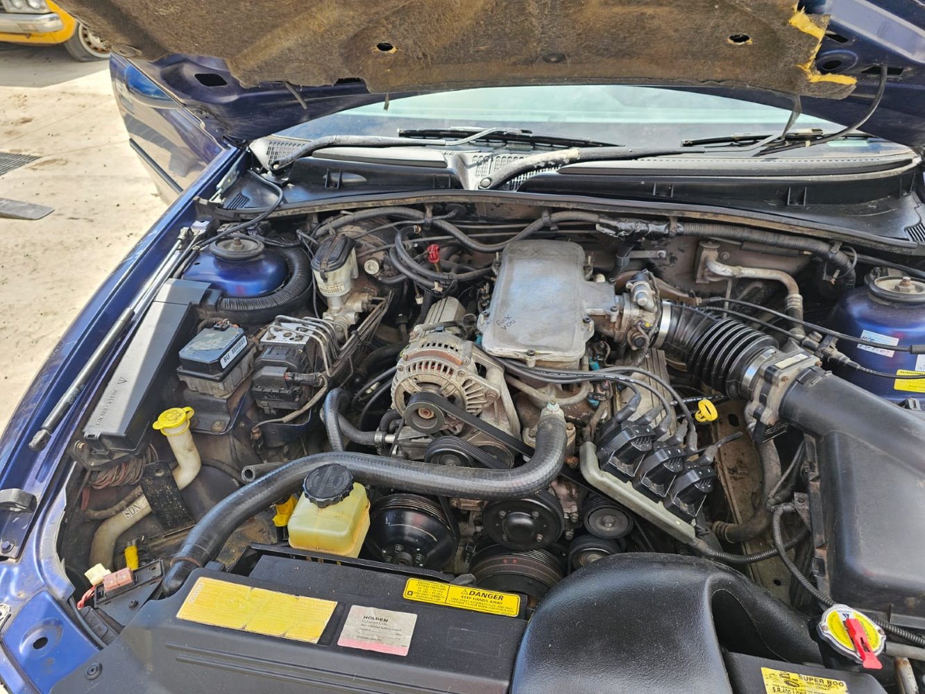 Car Wreckers - Holden Commodore 1998 Blue Auto Petrol