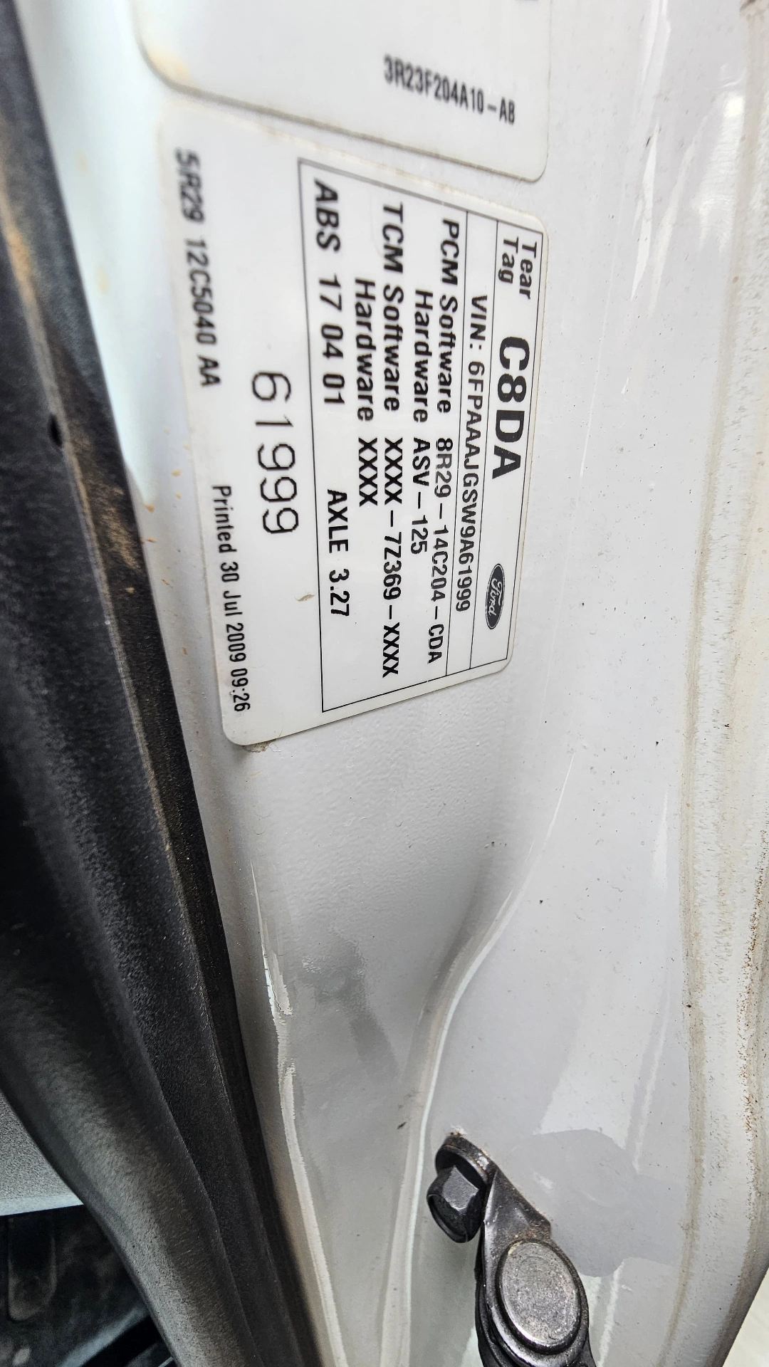 Car Wreckers - Ford Falcon 2009 White Auto Gas
