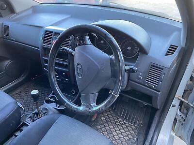 HYUNDAI GETZ TB 09/2002-09/2011 GEAR STICK MANUAL - MMM Auto Centre