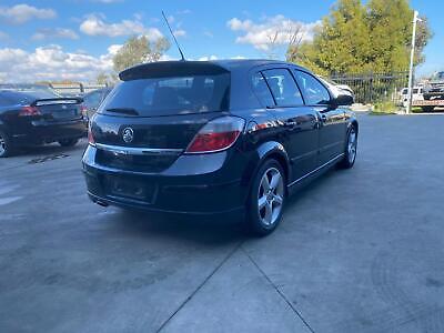 HOLDEN ASTRA AH 10/2004-08/2009 CENTRE REAR GARNISH CHROME 5DR ...