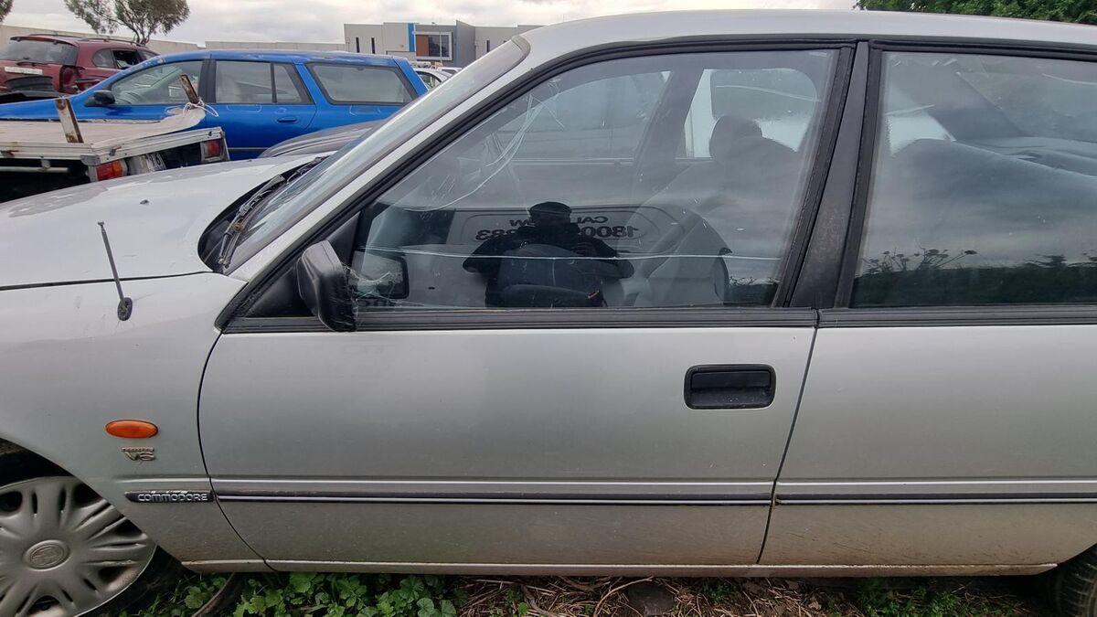 HOLDEN COMMODORE VR-VS 06/1993-07/1997 LEFT FRONT DOOR WINDOW - MMM ...