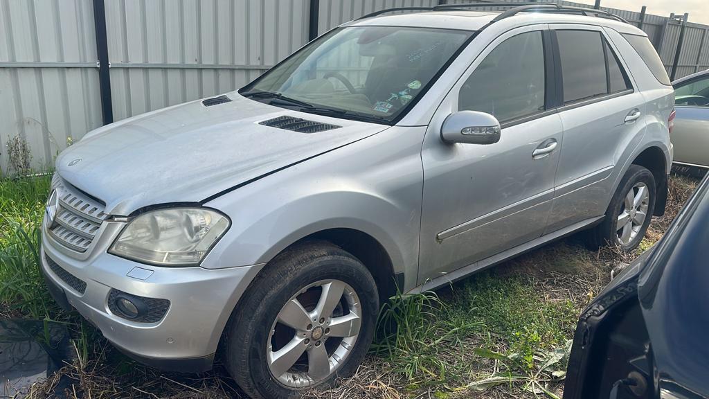 MERCEDES BENZ M CLASS W164 09/2005-12/2011 LEFT FRONT WINDOW REG/MOTOR ...