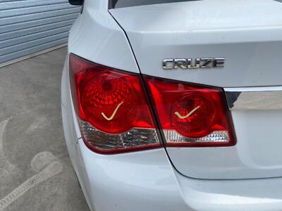HOLDEN CRUZE JG-JH 03/2009-01/2017 LEFT SIDE REAR GARNISH BOOTLID LAMP ...