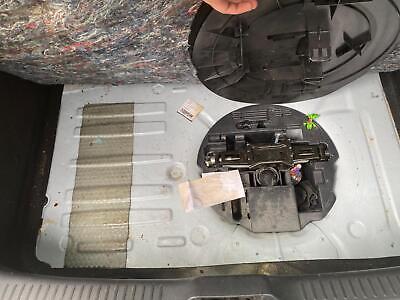 RENAULT CLIO X98 09/2013-10/2019 JACK/TOOL KIT - MMM Auto Centre