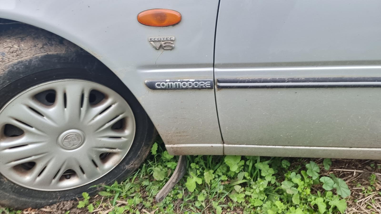 HOLDEN COMMODORE VR-VS 06/1993-07/1997 LEFT INDICATOR/FOG/SIDE CORNER ...