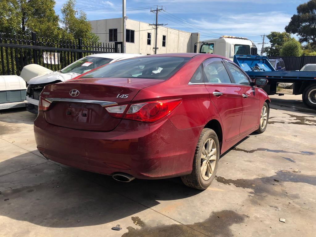 HYUNDAI I45 YF 02/10-05/13 LEFT REAR GARNISH BOOTLID LAMP NON LED TYPE ...