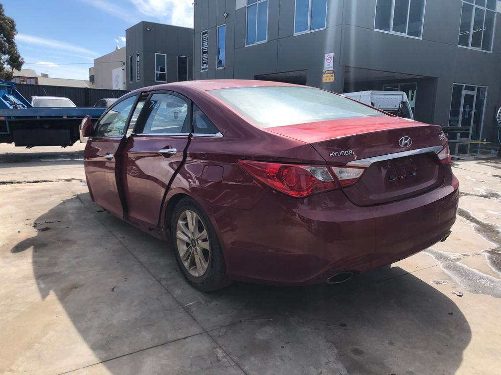 HYUNDAI I45 YF 02/10-05/13 LEFT REAR GARNISH BOOTLID LAMP NON LED TYPE ...