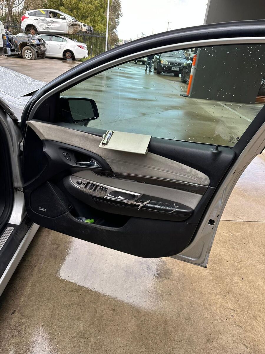 HOLDEN STATESMAN/CAPRICE WN 05/2013-12/2017 RIGHT FRONT DOOR WINDOW ...