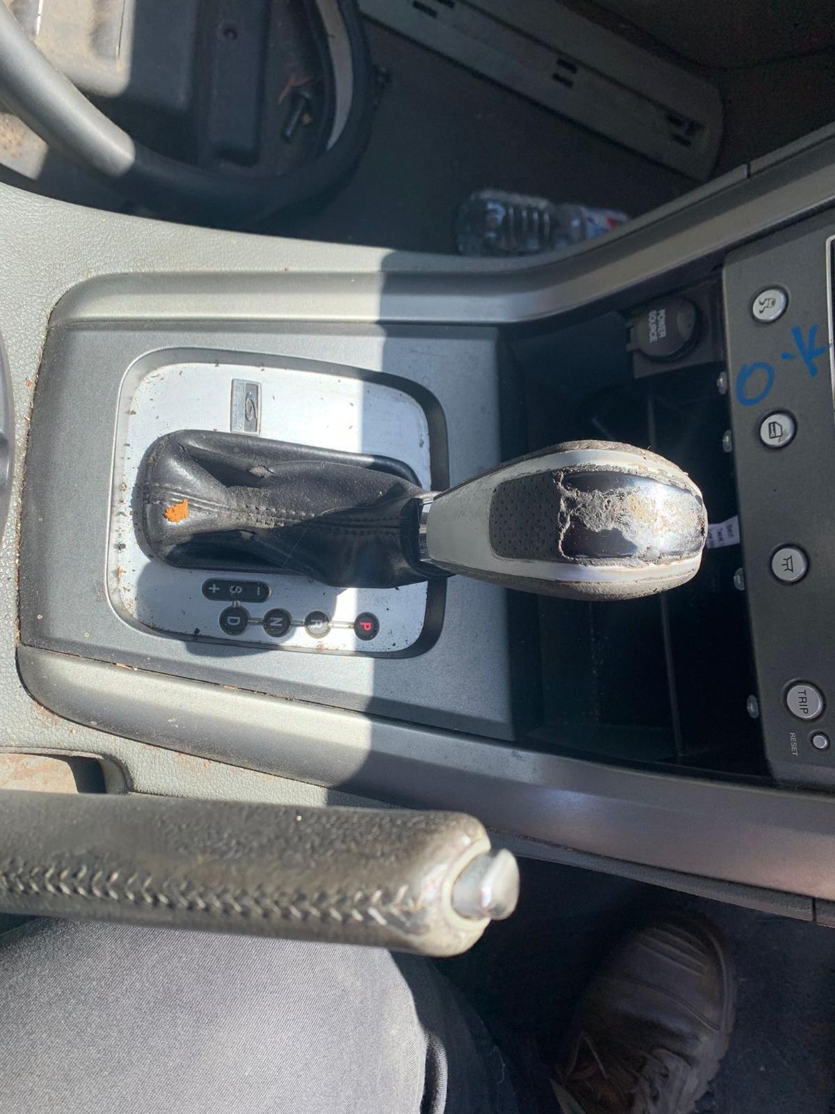FORD TERRITORY SY MKI-MKII 10/2005-04/2011 GEAR STICK/SHIFTER AUTO T/M 6 SPEED - MMM Auto Centre