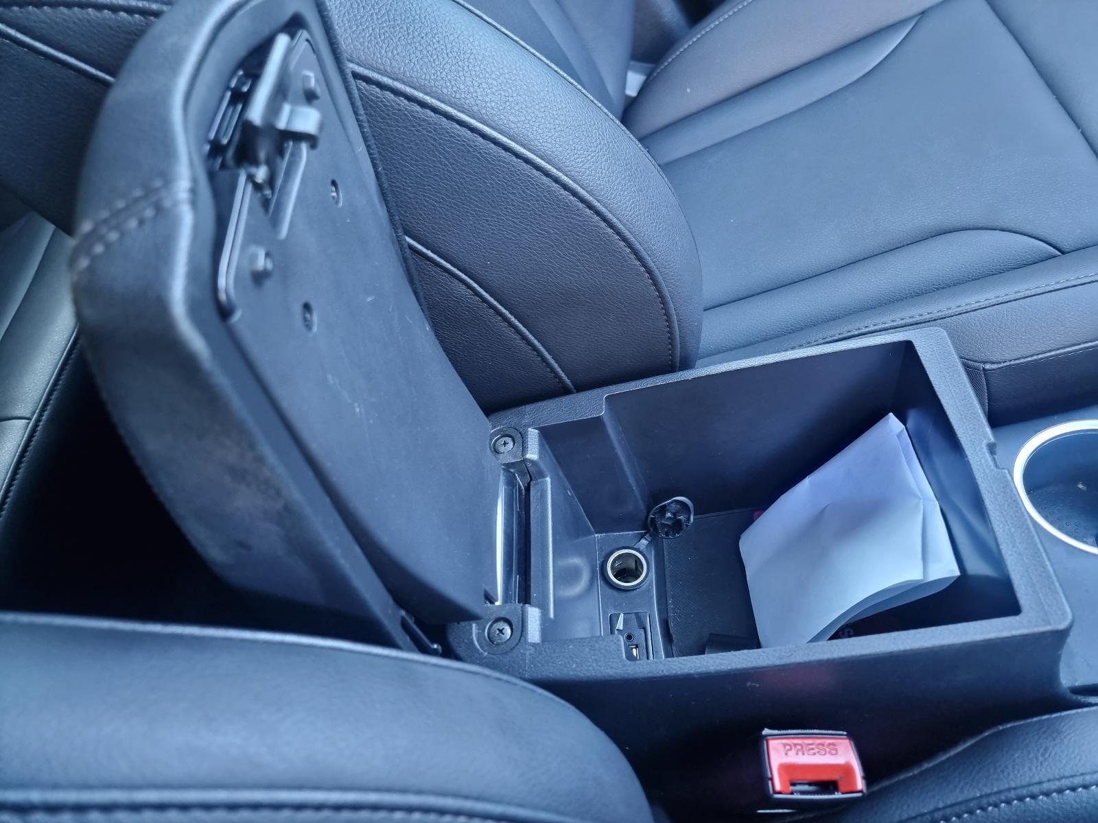 HAVAL H2 06/2015-02/2021 CONSOLE - MMM Auto Centre