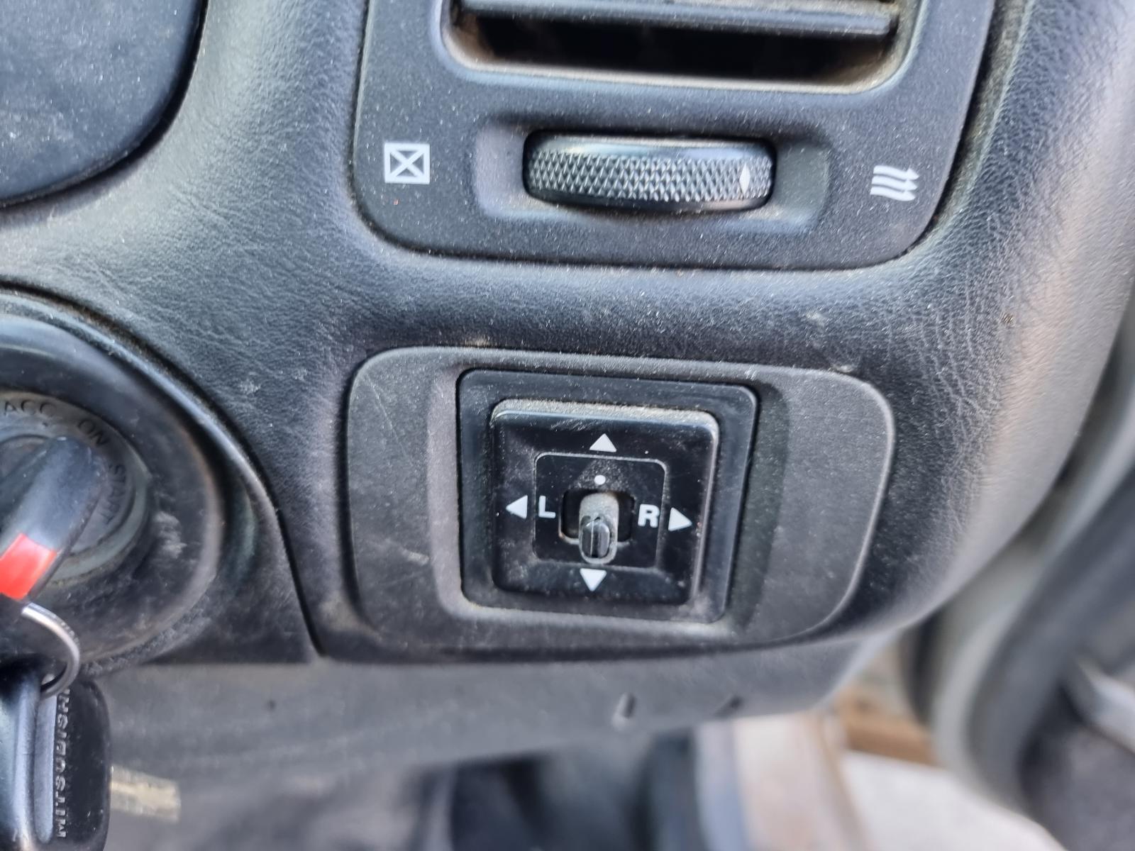 MITSUBISHI MAGNA TE-TW 04/1996-08/2005 COMBINATION FLASHER SWITCH NON ...