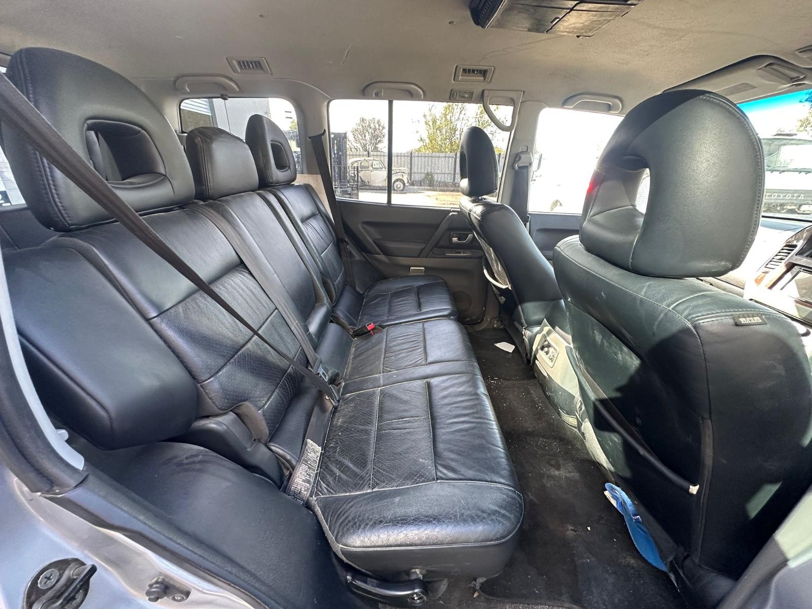 MITSUBISHI PAJERO NP 11/2002-09/2006 CENTRE REAR SEAT BELT STALK ONLY ...