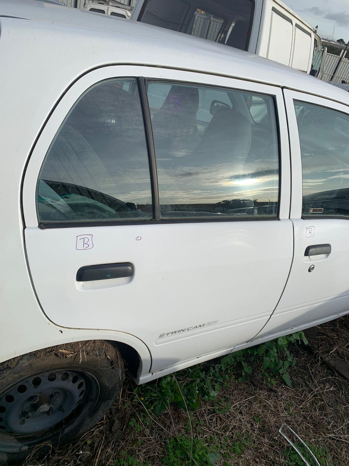TOYOTA STARLET 03/1996-09/1999 RIGHT REAR DOOR WINDOW EP91 - MMM Auto ...