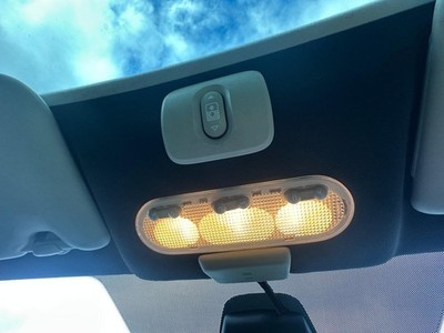 NISSAN DUALIS J10 10/2007-05/2014 FRONT COURTESY LIGHT - MMM Auto Centre