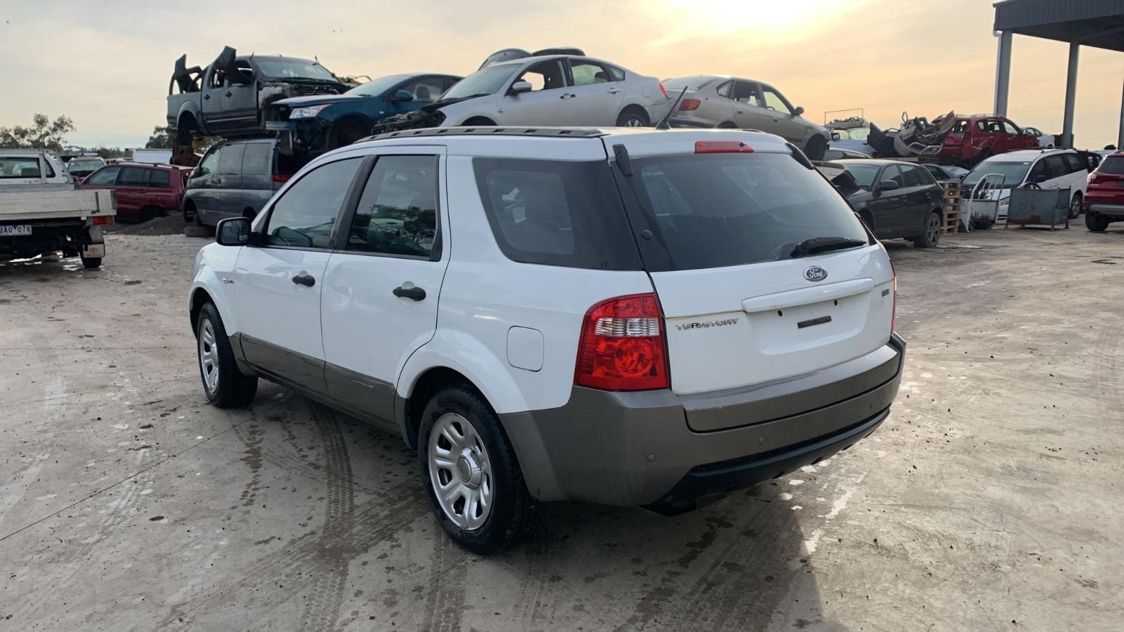 FORD TERRITORY SX-SY MKII 05/2004-04/2011 STEREO/HEAD UNIT STANDARD CD ...