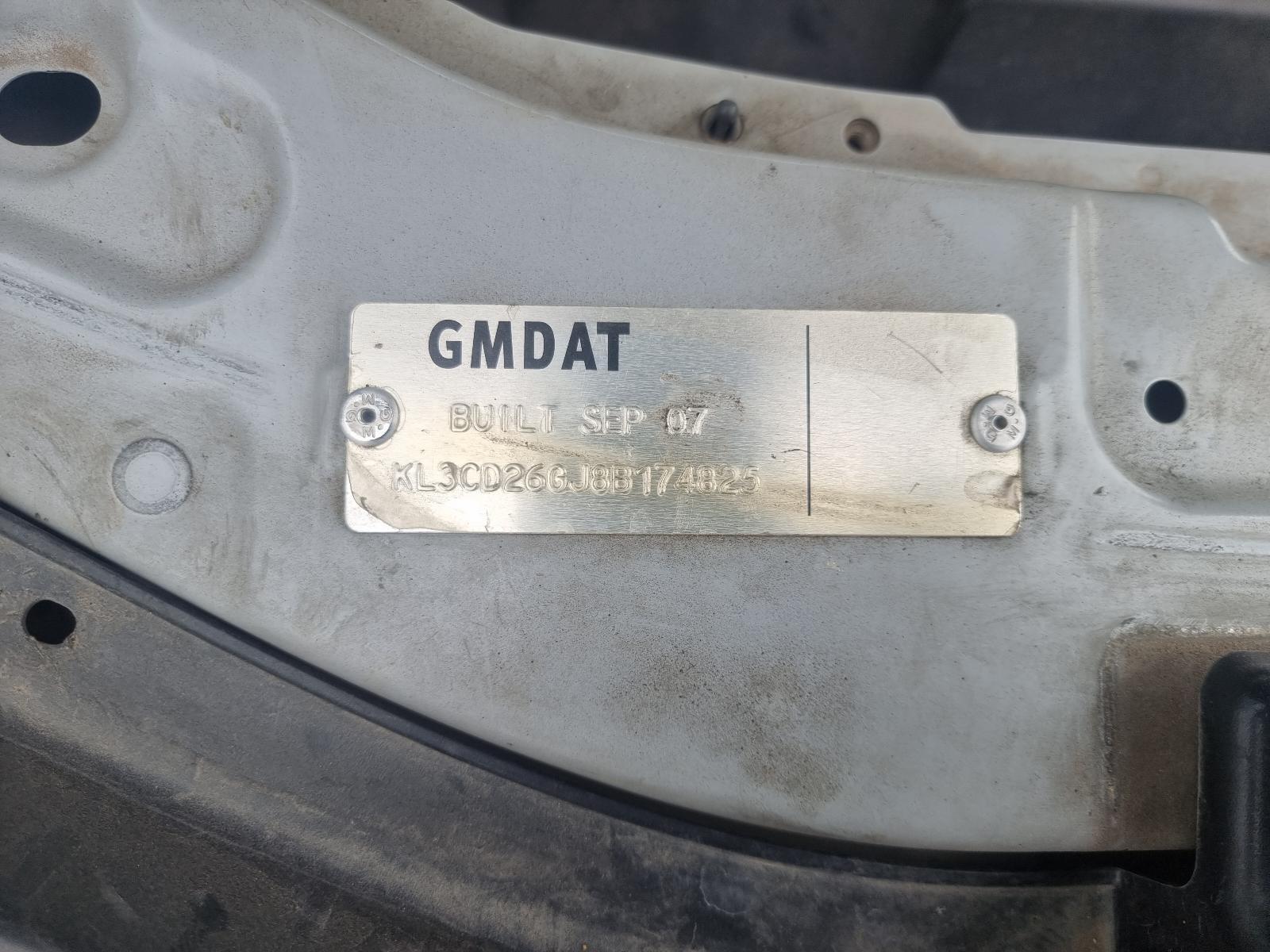 HOLDEN CAPTIVA CG 09/2006-02/2011 UPPER GLOVE BOX CENTRE OF DASH - MMM ...