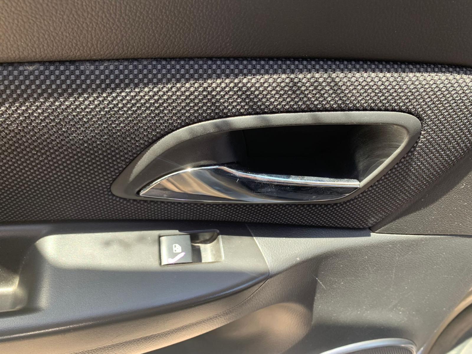 HOLDEN CRUZE JG-JH 03/2009-01/2017 DOOR HANDLE INNER LEFT REAR - MMM ...