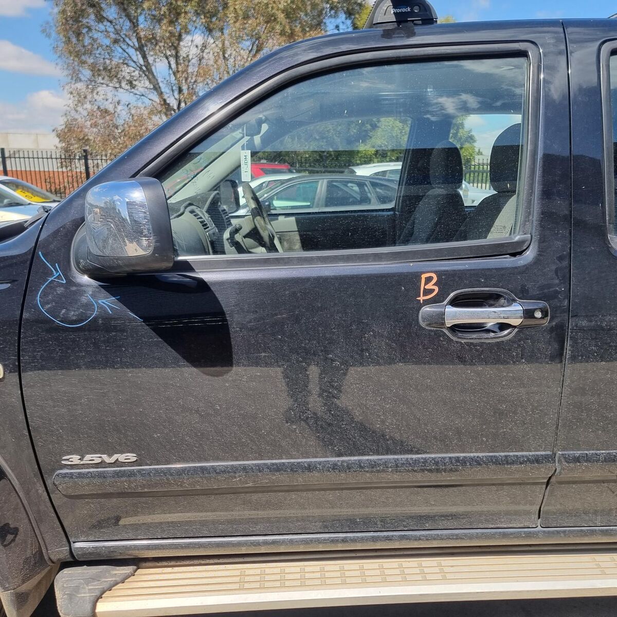 HOLDEN RODEO RA 03/2003-07/2008 LEFT FRONT DOOR WINDOW - MMM Auto Centre