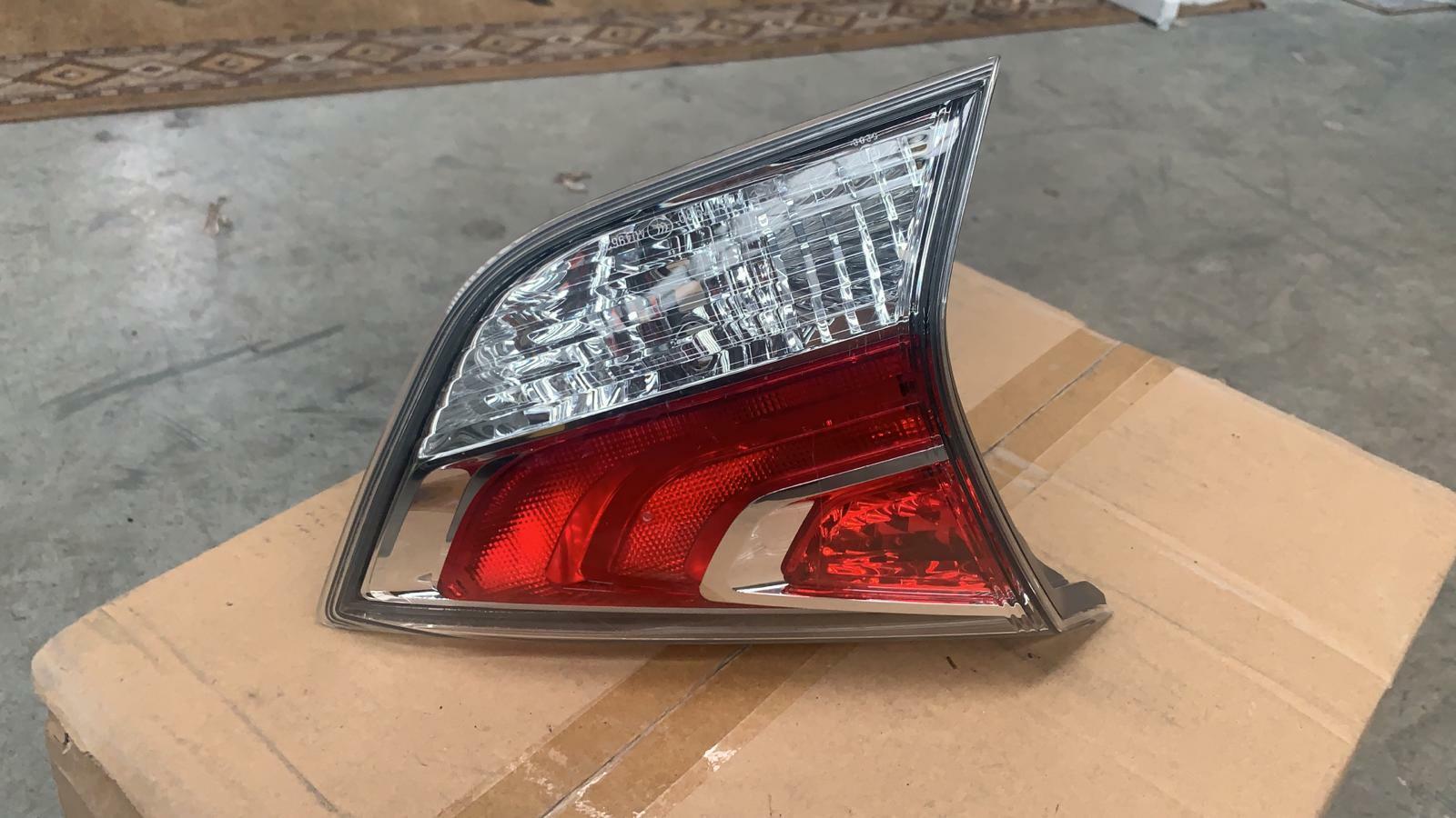 NISSAN XTRAIL REAR GARNISH TAILGATE LAMP (LH SIDE), T32, 02/14-01/17 14 ...