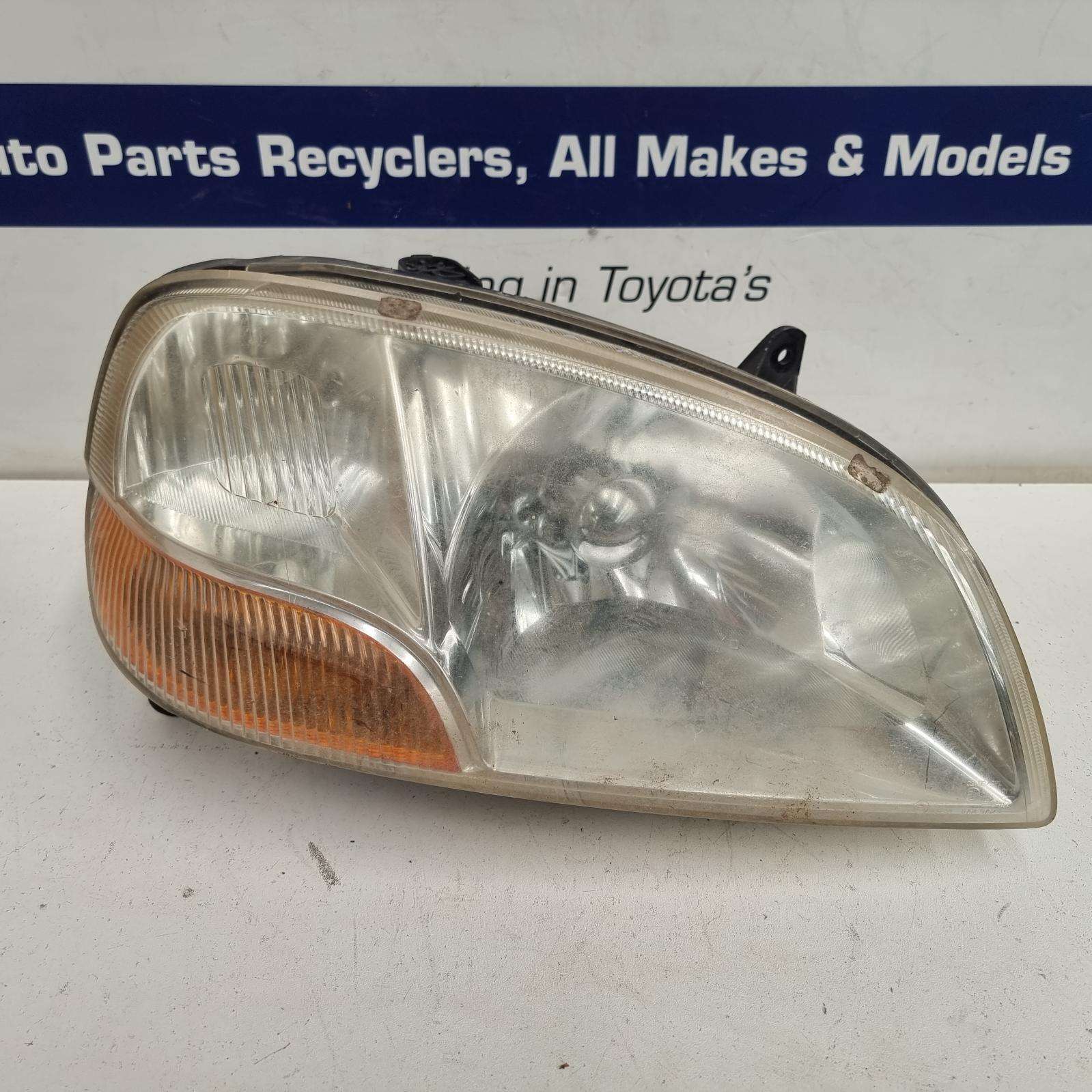 SUZUKI IGNIS 11/2000-01/2005 RIGHT HEADLAMP 3DR/5DR HATCH W/AMBER ...