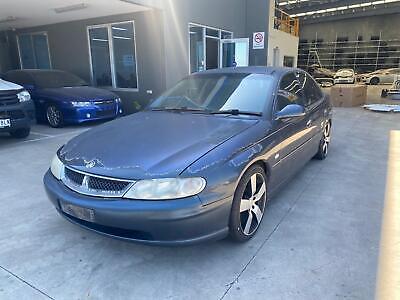 HOLDEN COMMODORE VT S2-VZ 06/1999-09/2007 RIGHT FRONT DOOR SHELL BOLT ...