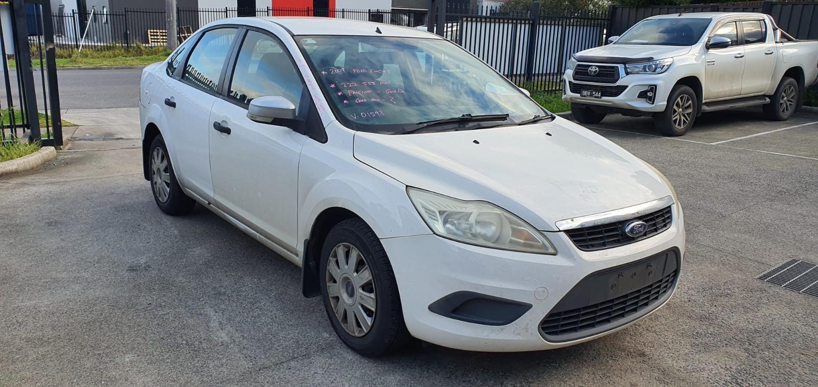 FORD FOCUS 11/2008-07/2011 COURTESY LIGHT CENTRE, LV - MMM Auto Centre