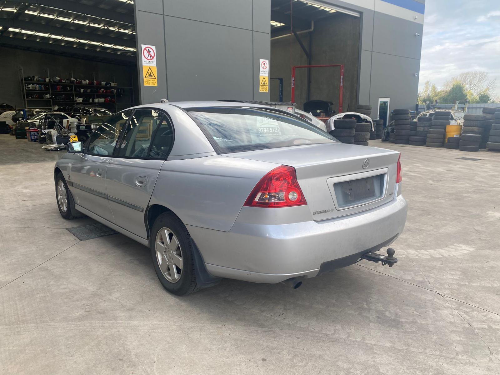 HOLDEN COMMODOR VT-VZ 09/1997-09/2007 BOOTLID LOCK MECHANISM ON REAR ...