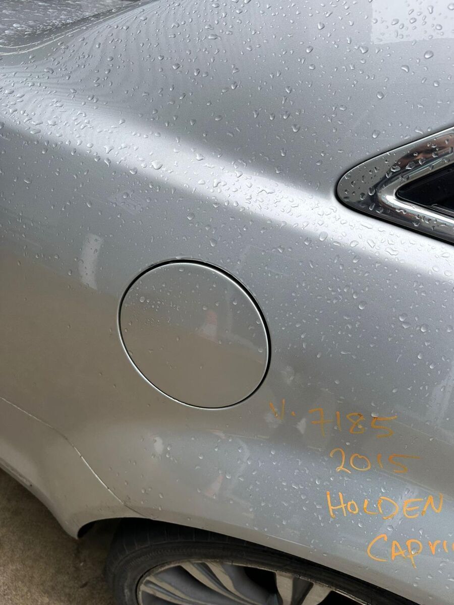 HOLDEN STATESMAN/CAPRICE WN 05/2013-12/2017 LEFT FRONT DOOR WINDOW ...