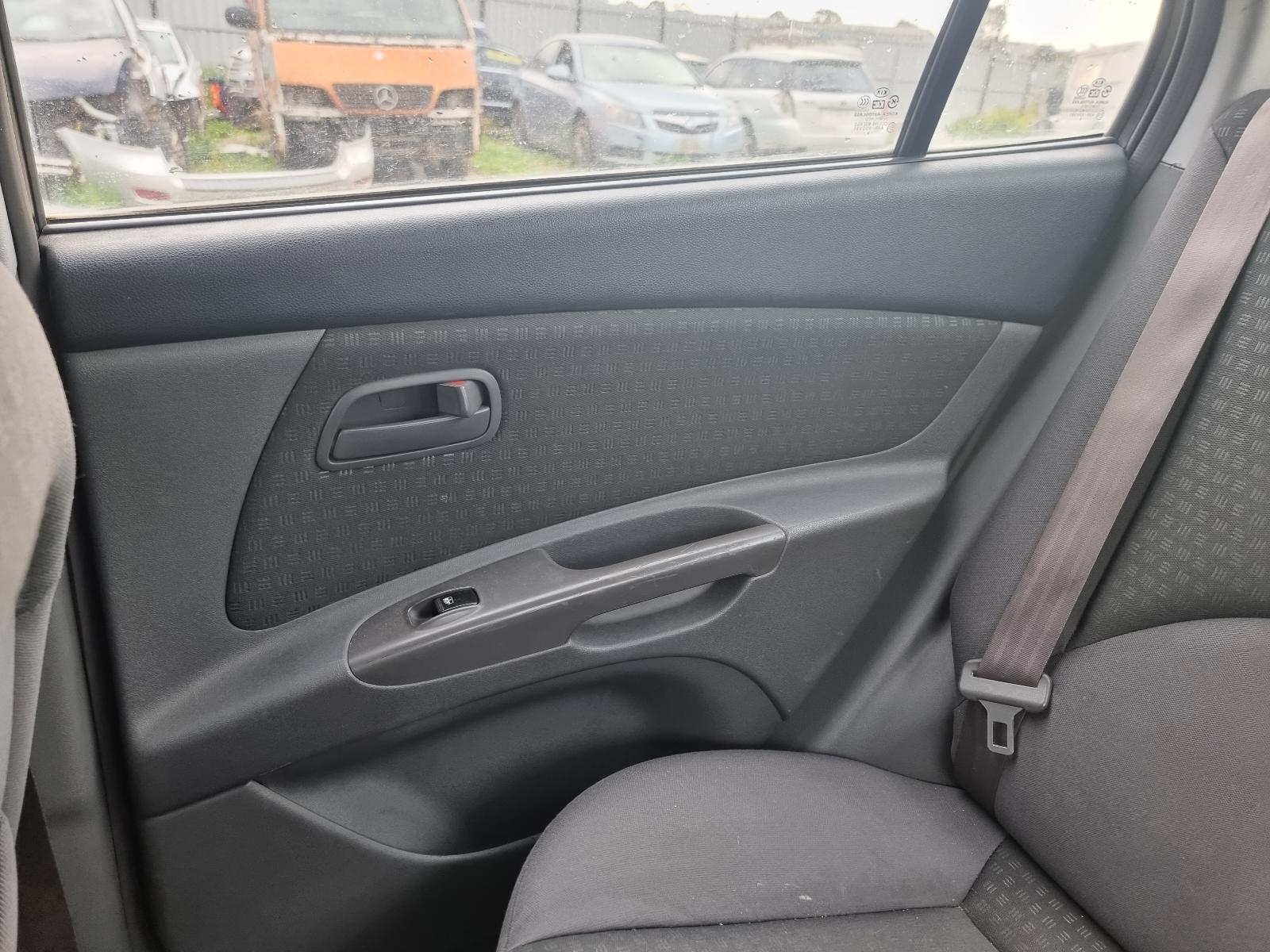 KIA RIO JB 08/2005-07/2011 2ND RIGHT REAR SEAT - MMM Auto Centre