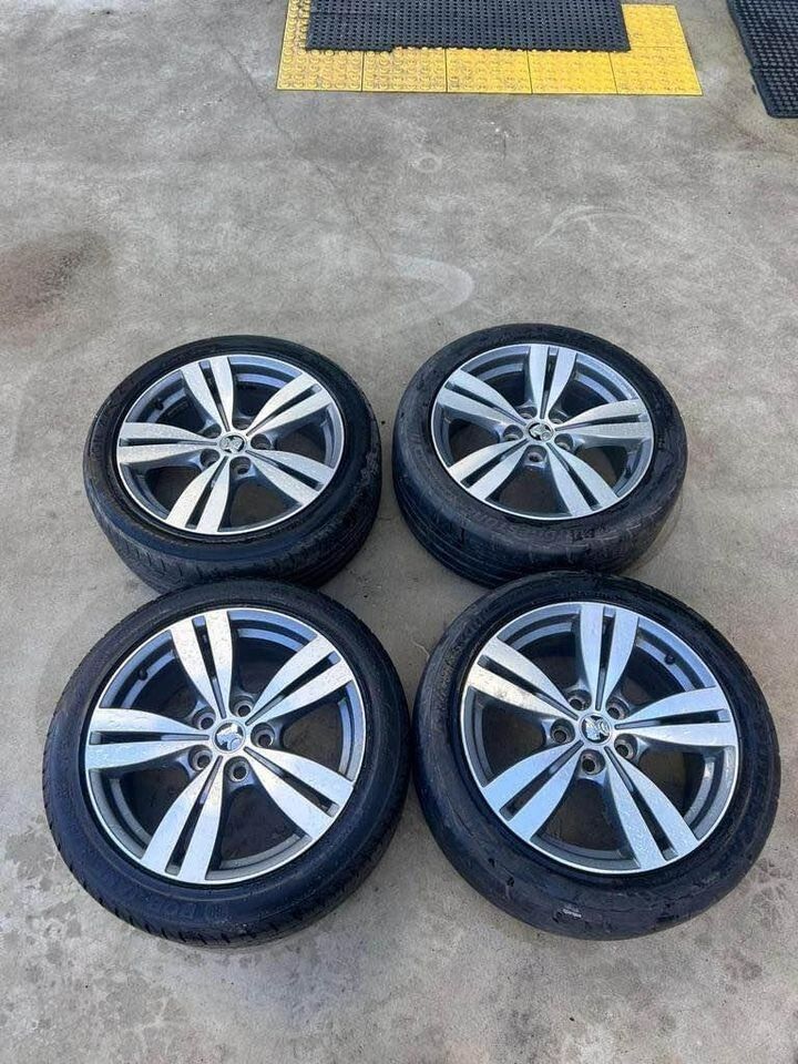 FOR SALE 4 X HOLDEN VF SV6/SS RIMS & BRIDGESTONE POTENZA TYRES - MMM ...