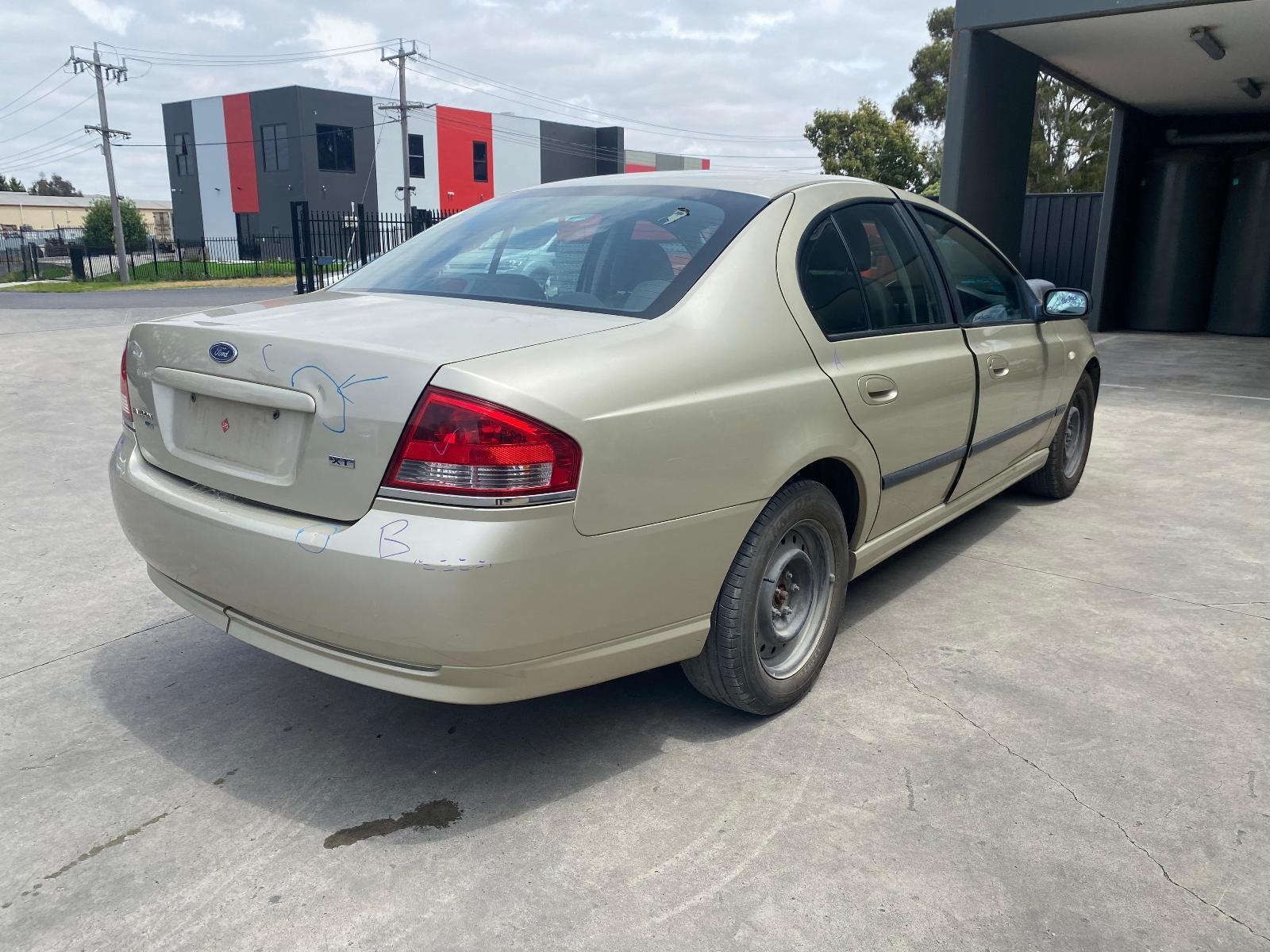 FORD FALCON EF-BF 08/1994-09/2010 COURTESY LIGHT CENTRE - MMM Auto Centre