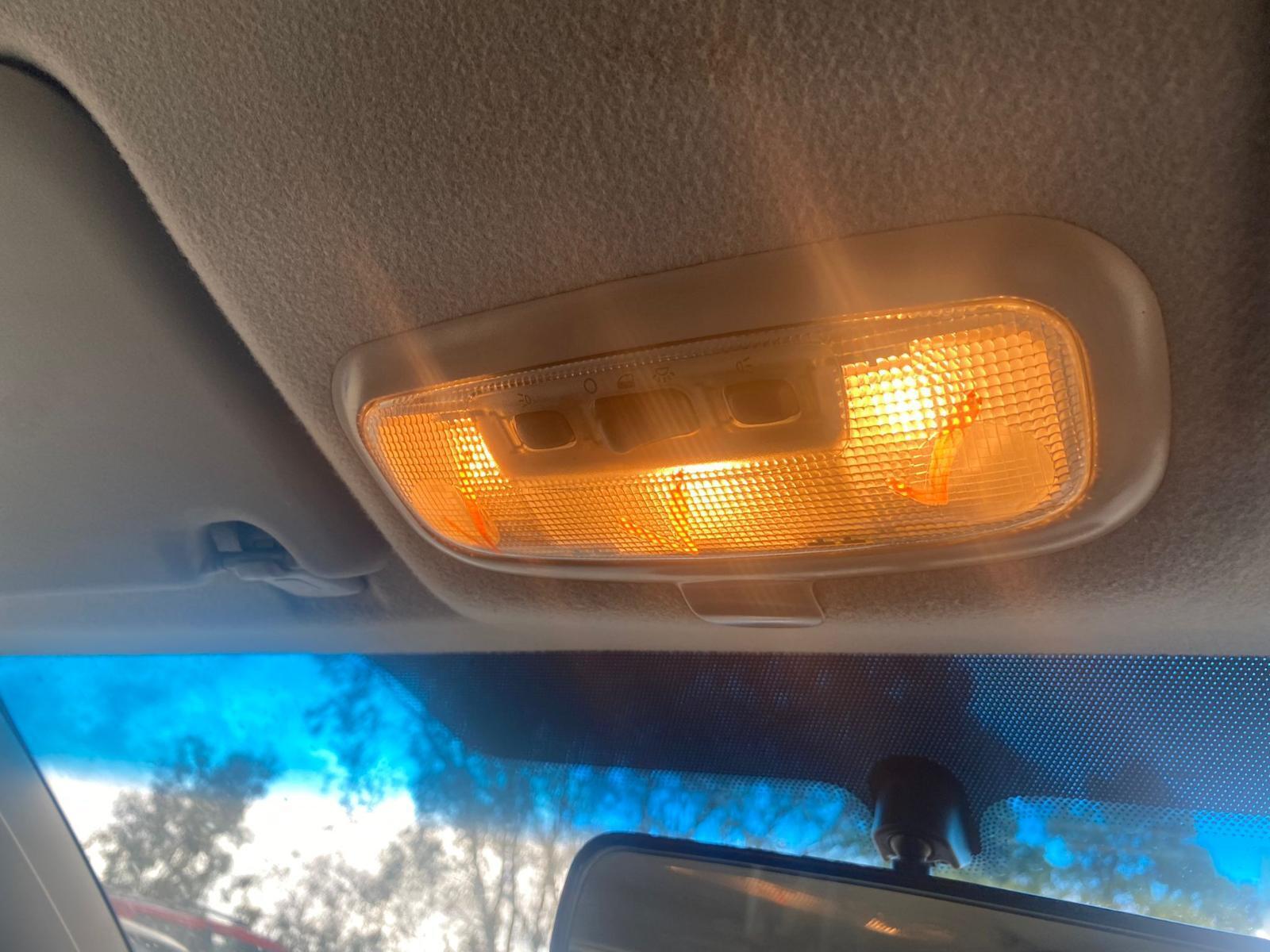 FORD FIESTA WP 03/2004-12/2008 COURTESY LIGHT FRONT - MMM Auto Centre