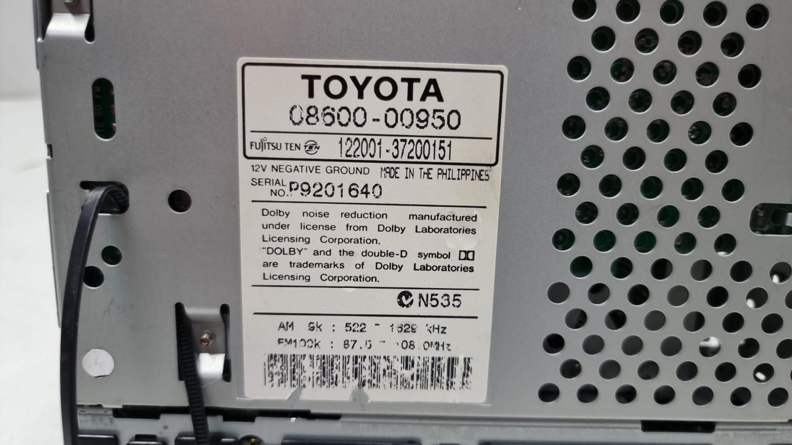 TOYOTA COROLLA STEREO/HEAD UNIT 6 DISC CD STACKER (P/N ON FACE 32811 ...