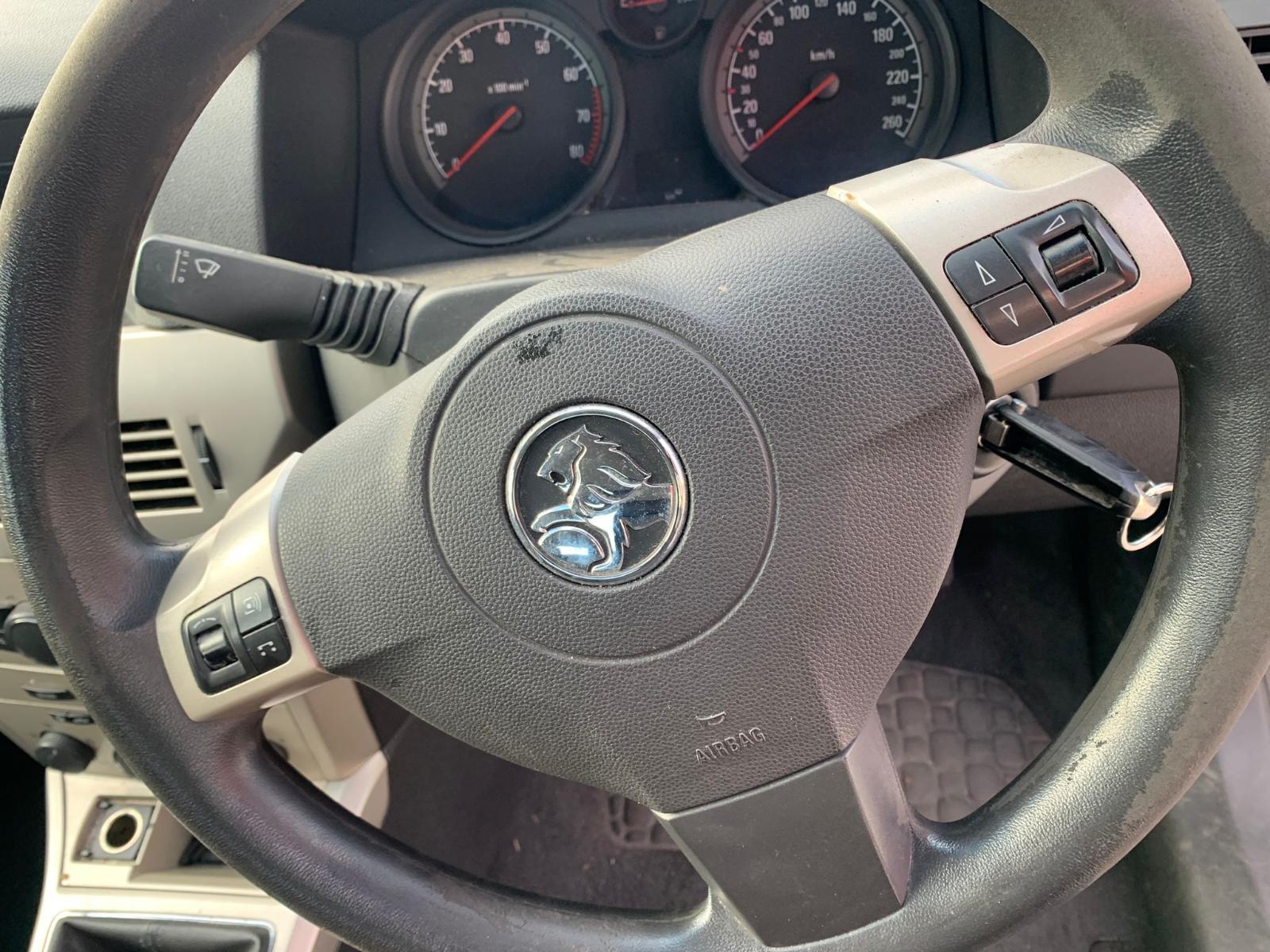 HOLDEN ASTRA 10/2004-08/2009 HATCH LOCK MECHANISM RIGHT FRONT DOOR, AH ...