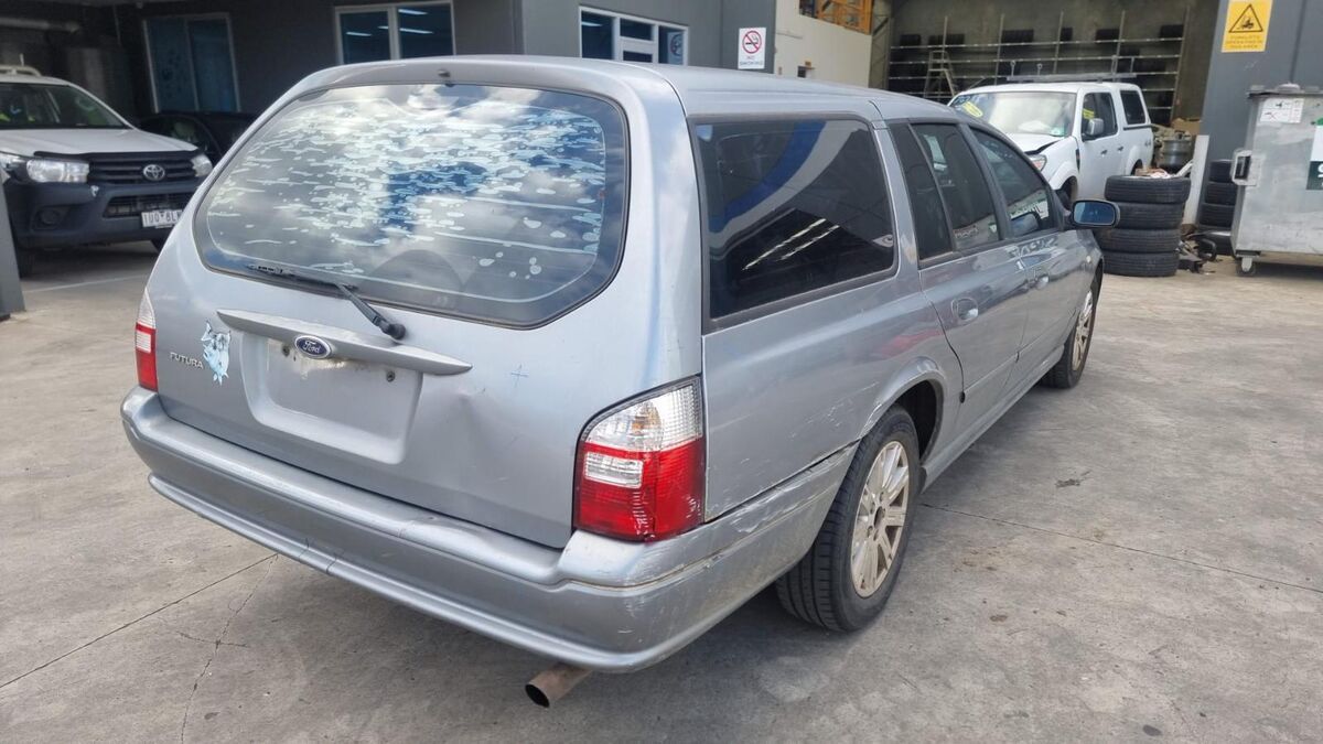 FORD FALCON EF-BF 08/1994-03/2008 COURTESY LIGHT FRONT - MMM Auto Centre