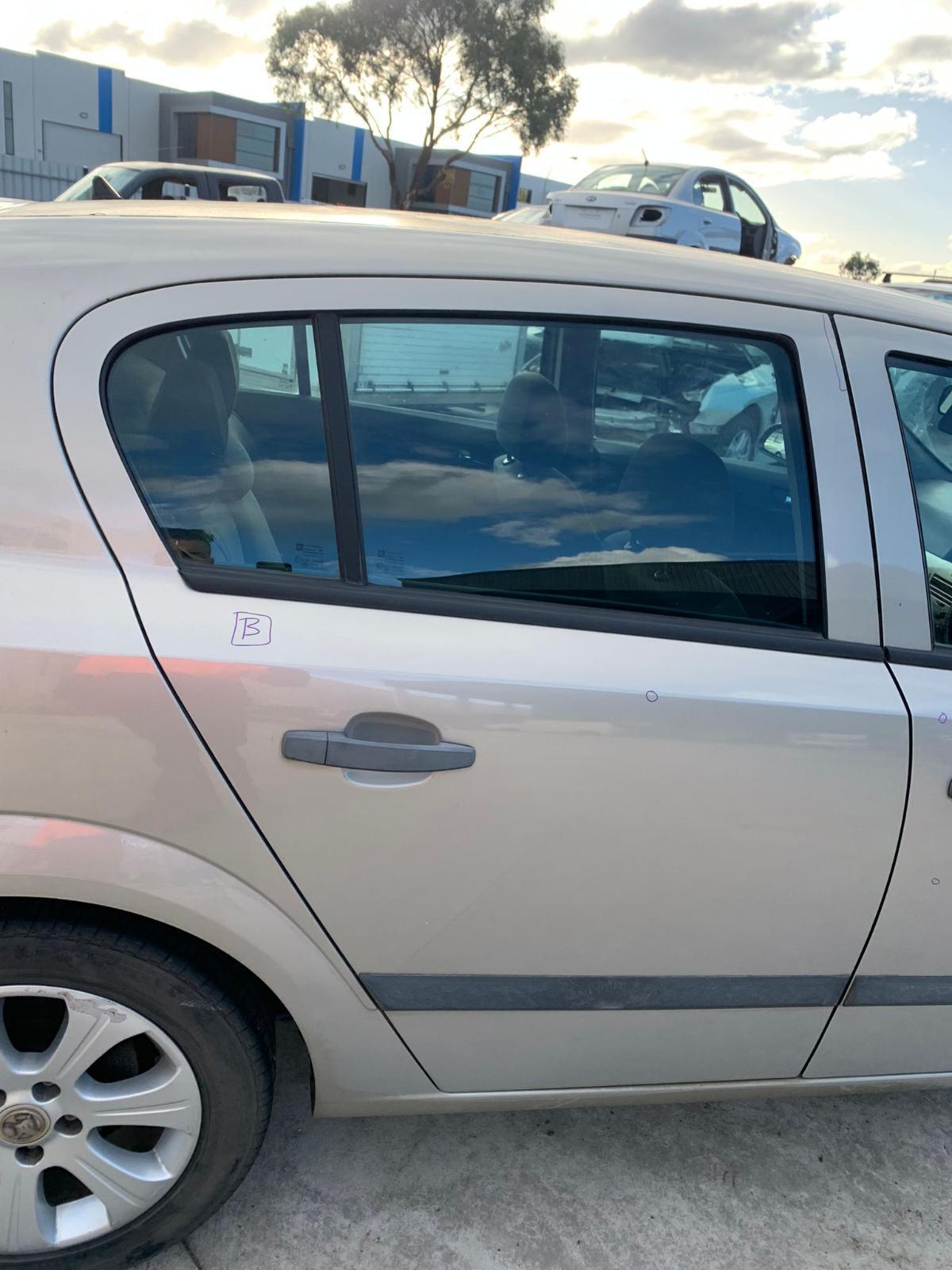 HOLDEN ASTRA 10/2004-08/2009 HATCH LOCK MECHANISM RIGHT REAR DOOR, AH ...