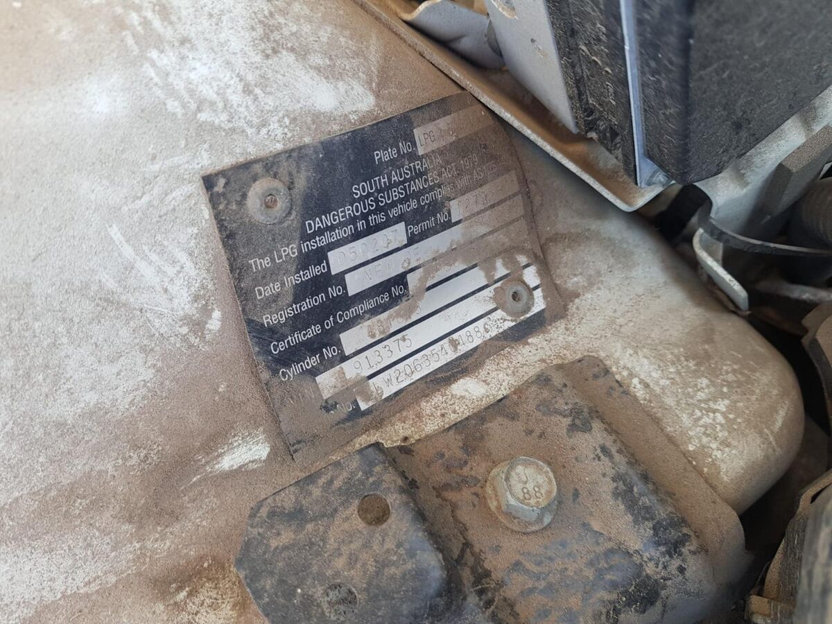 HOLDEN COMMODORE VE 08/2006-04/2013 RIGHT FRONT WINDOW REG/MOTOR NON ...