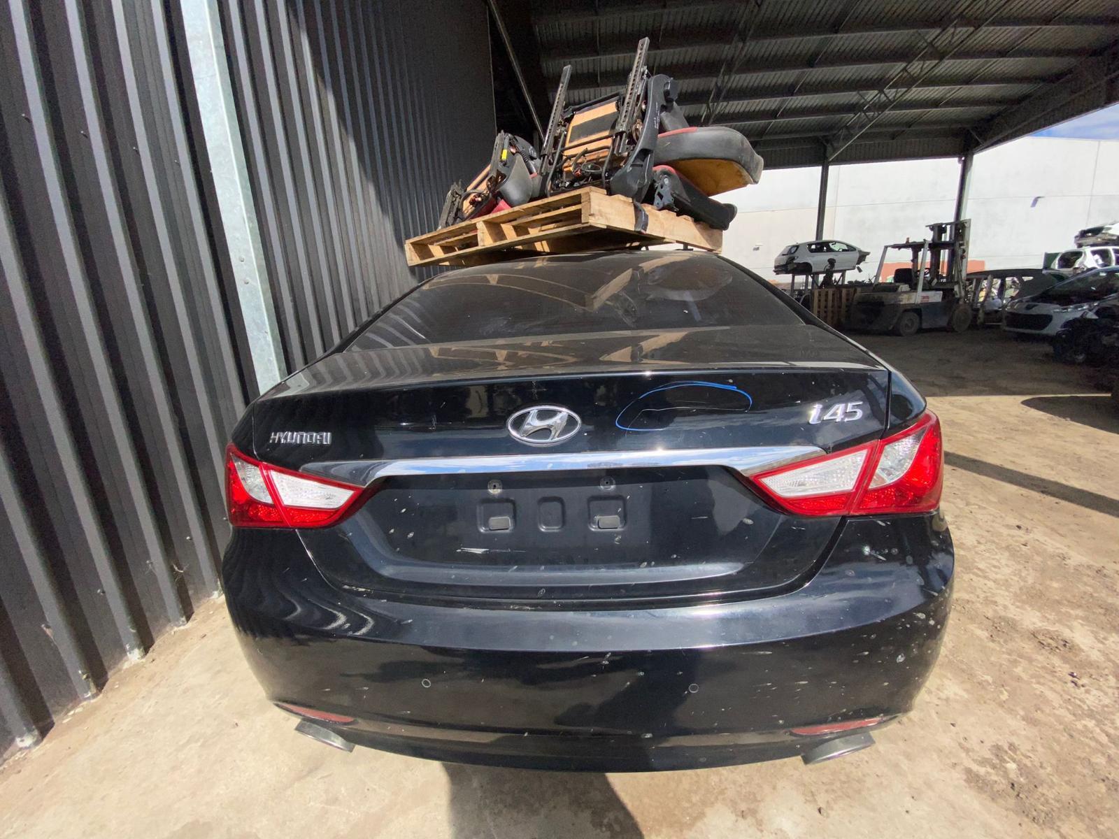 HYUNDAI I45 YF 02/2010-04/2014 LOCK MECHANISM RIGHT REAR DOOR - MMM ...