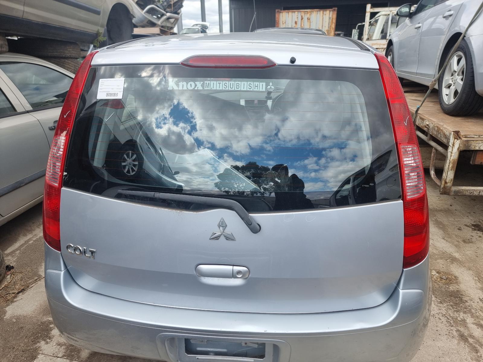 MITSUBISHI COLT RG 01/2002-11/2011 TAILGATE HINGES PAIR - MMM Auto Centre