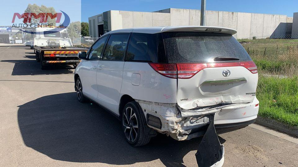 TOYOTA TARAGO REAR GARNISH TAILGATE LAMP (RH SIDE), ACR50R, 03/06-12/08 ...