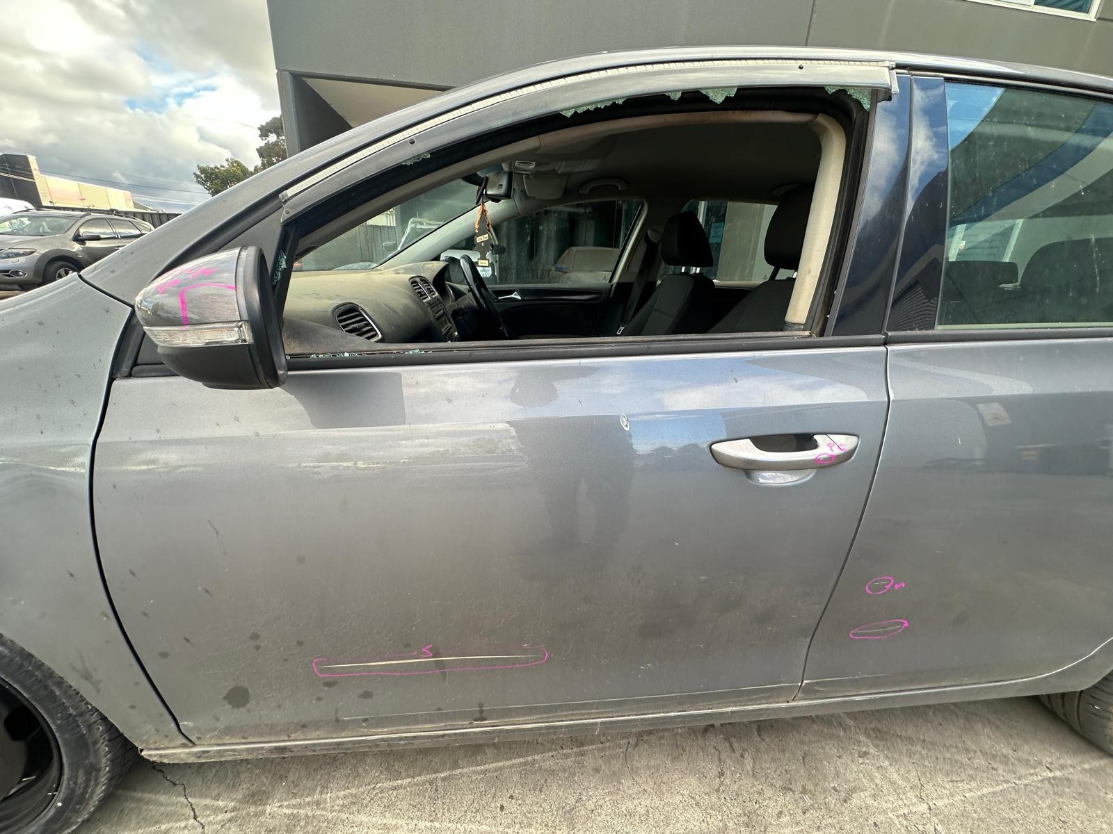 VOLKSWAGEN GOLF GEN 6 10/2008-03/2013 LEFT FRONT DOOR SHELL 5DR HATCH ...