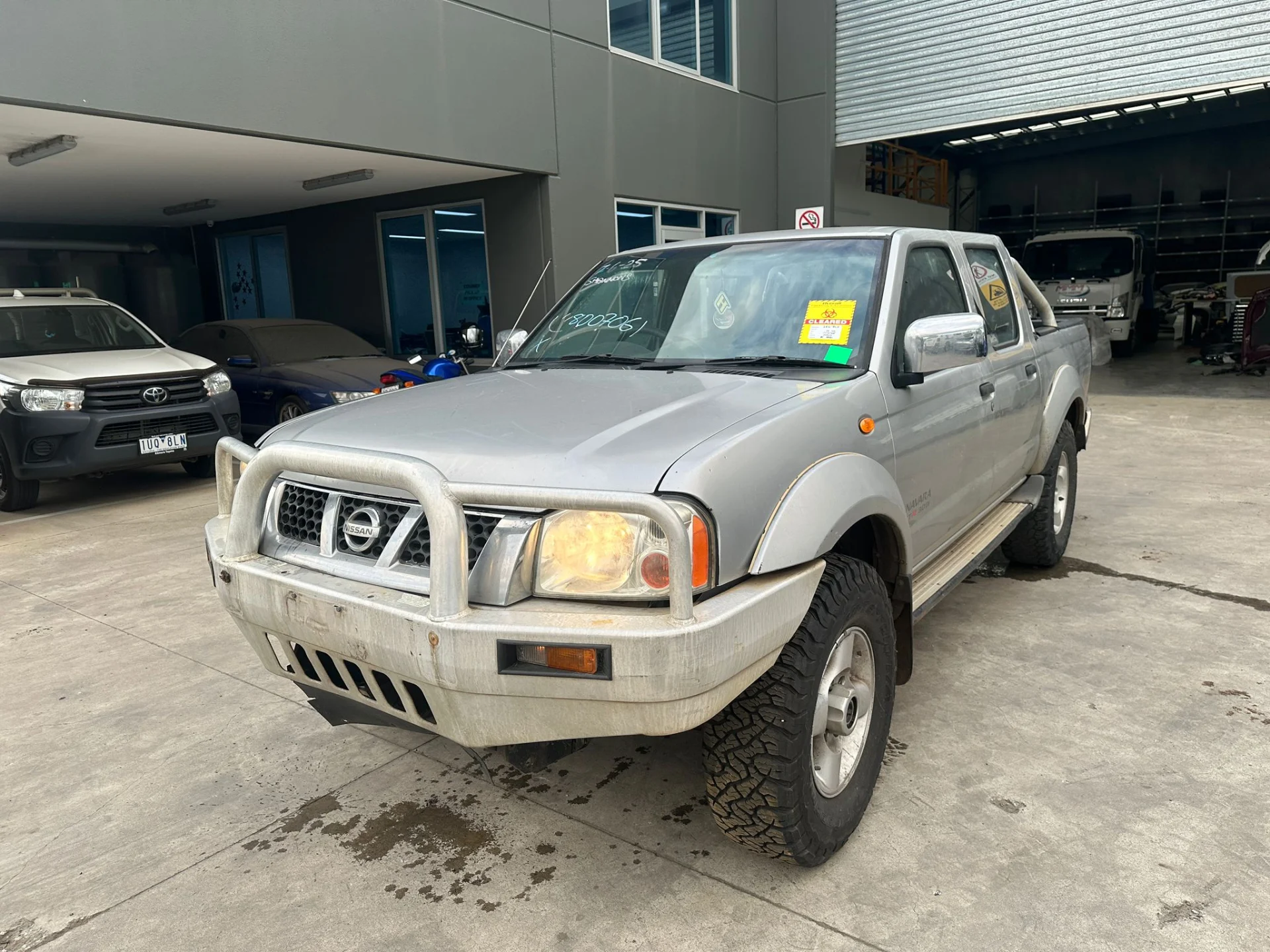 Car Wreckers - Nissan Navara 2005 Silver Manual Diesel