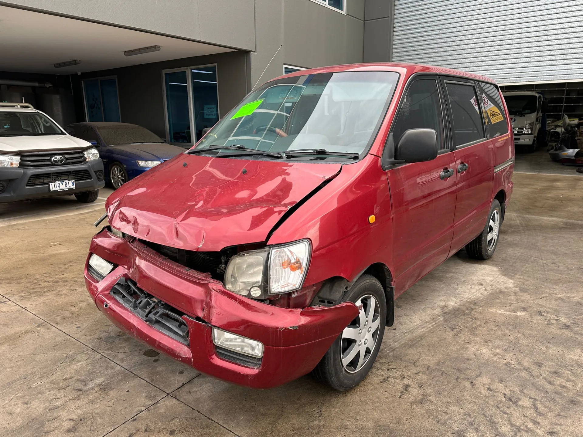 Car Wreckers - Toyota Townace 1999 Red Auto Petrol